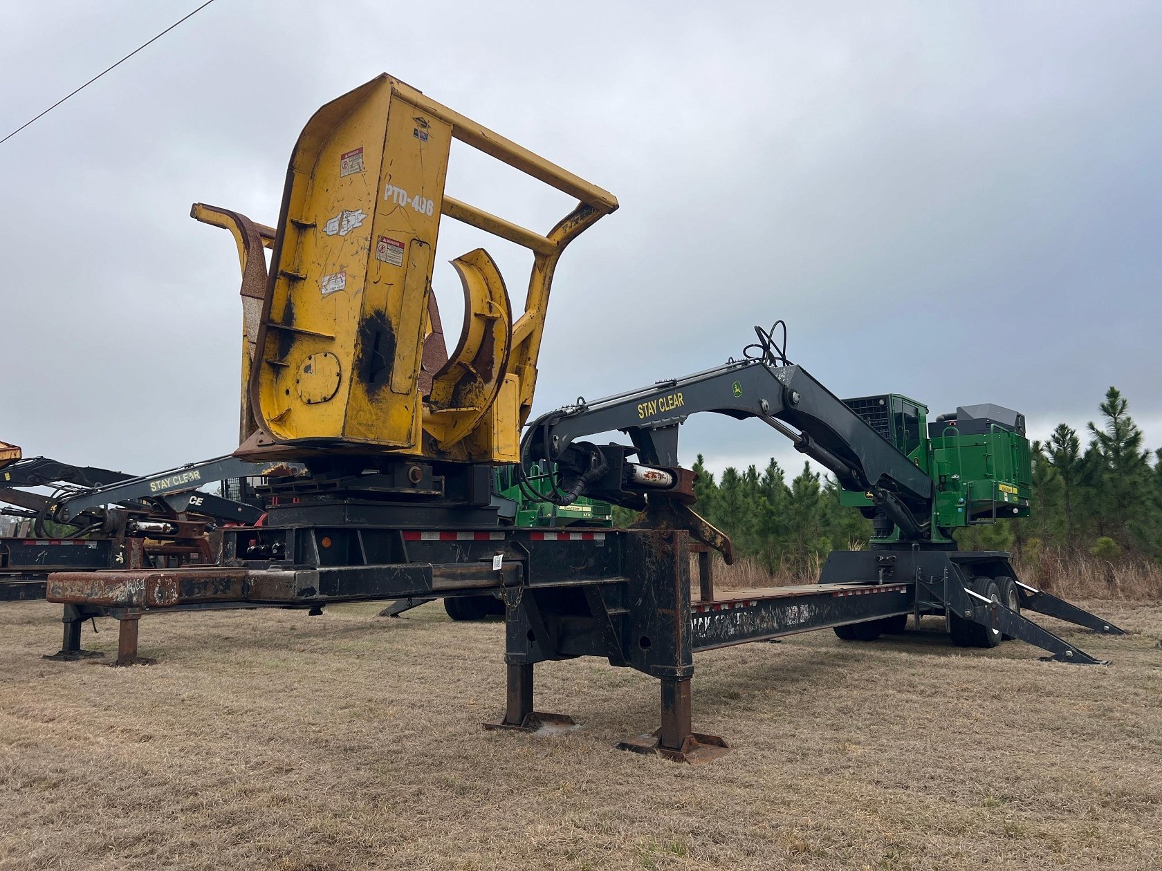 2021 JOHN DEERE 437E LOG LOADER