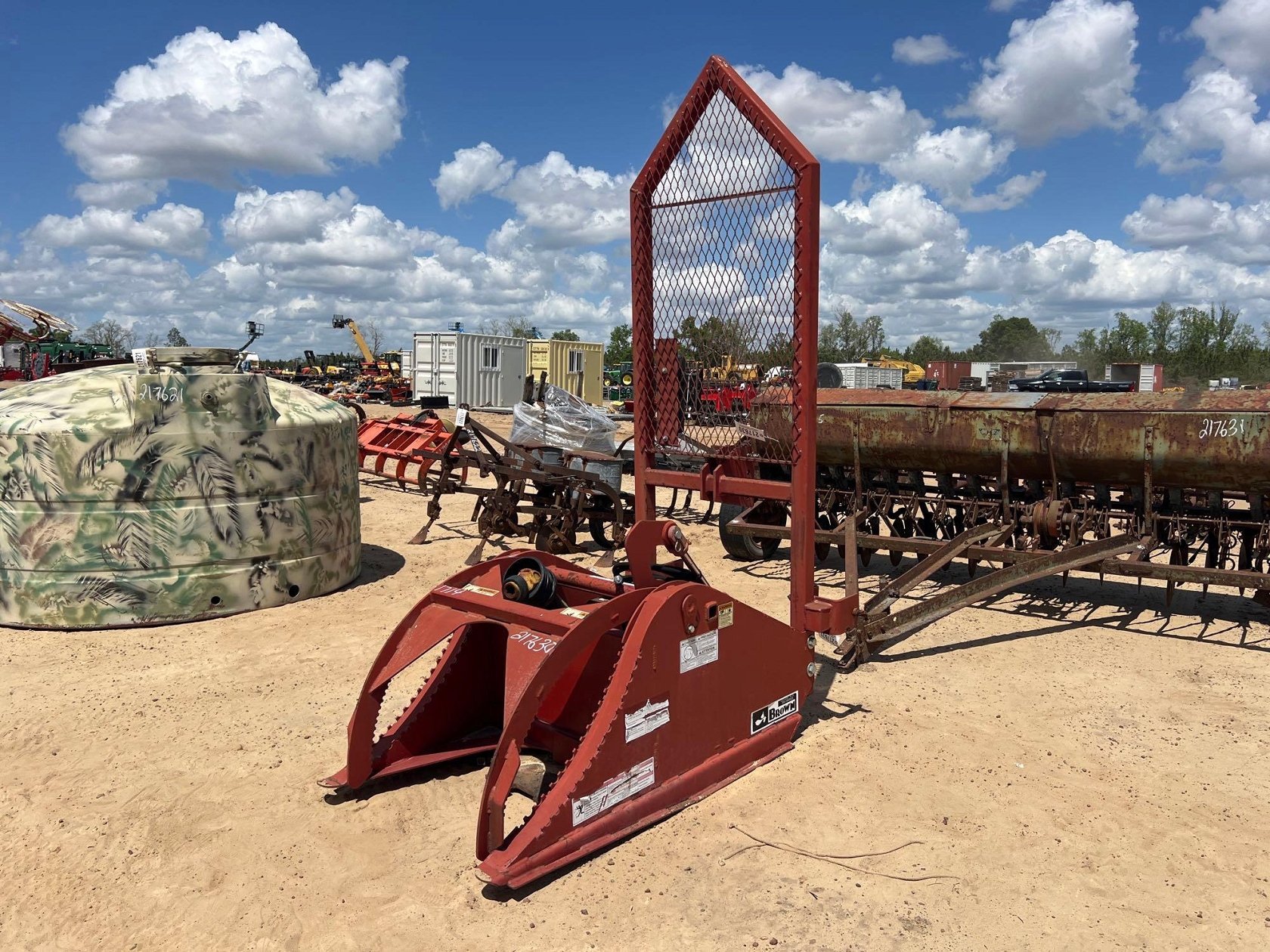 BROWN TSG- 200 TREE SAW